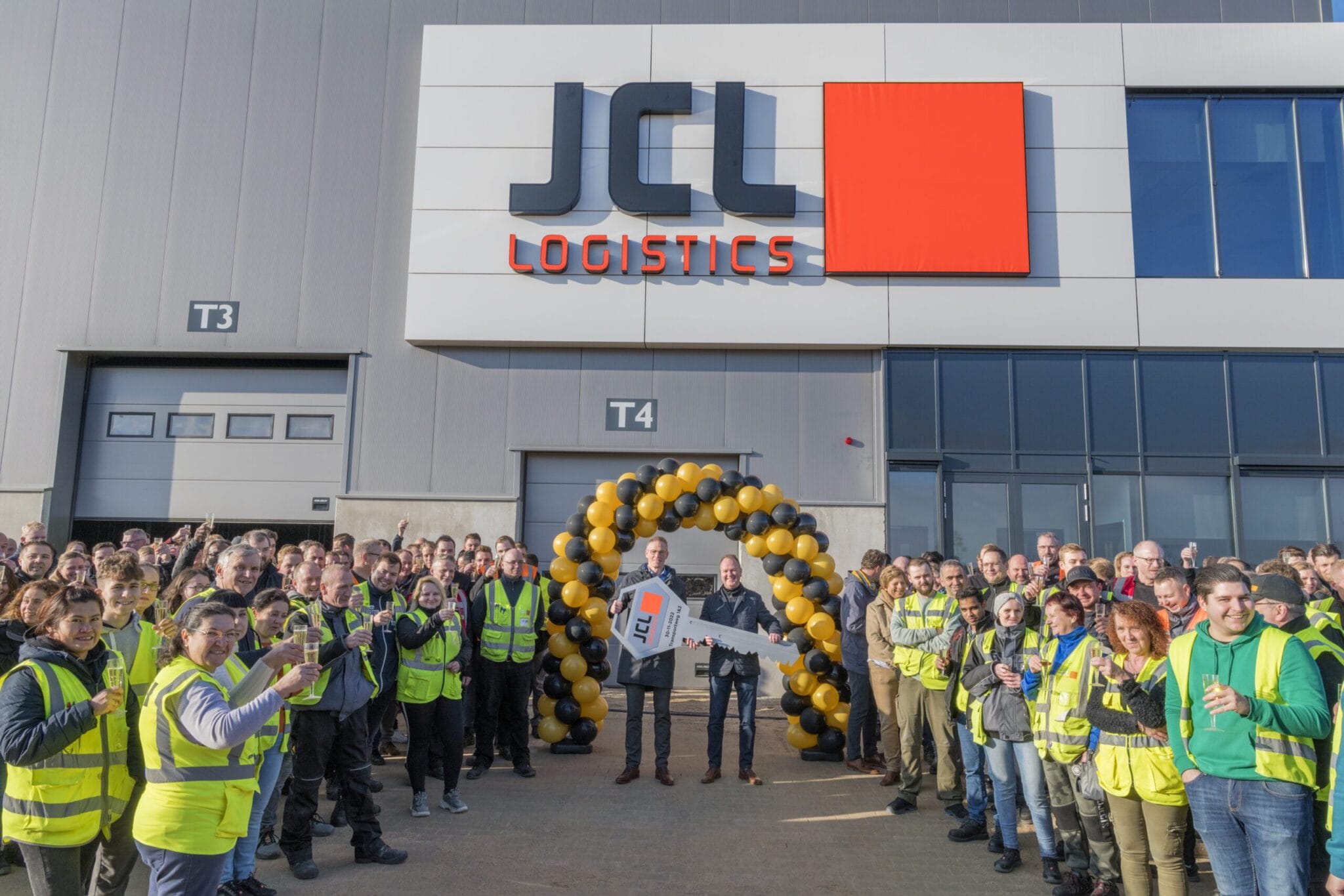 JCL breidt bike logistics uit met 32.000 m2 warehouse • Warehouse Totaal